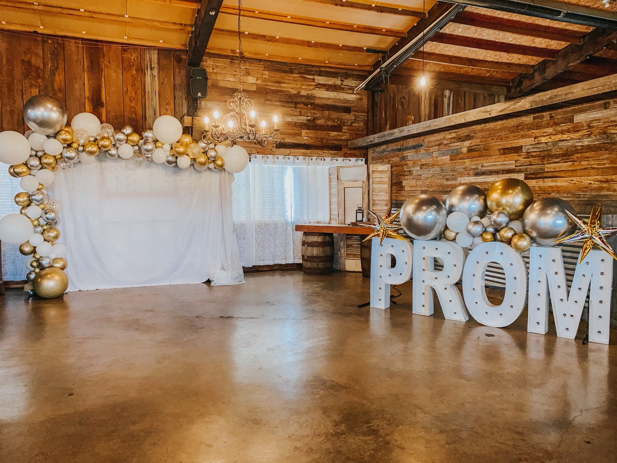 McKinney Boyd Prom! – Frisco Balloon Ladies